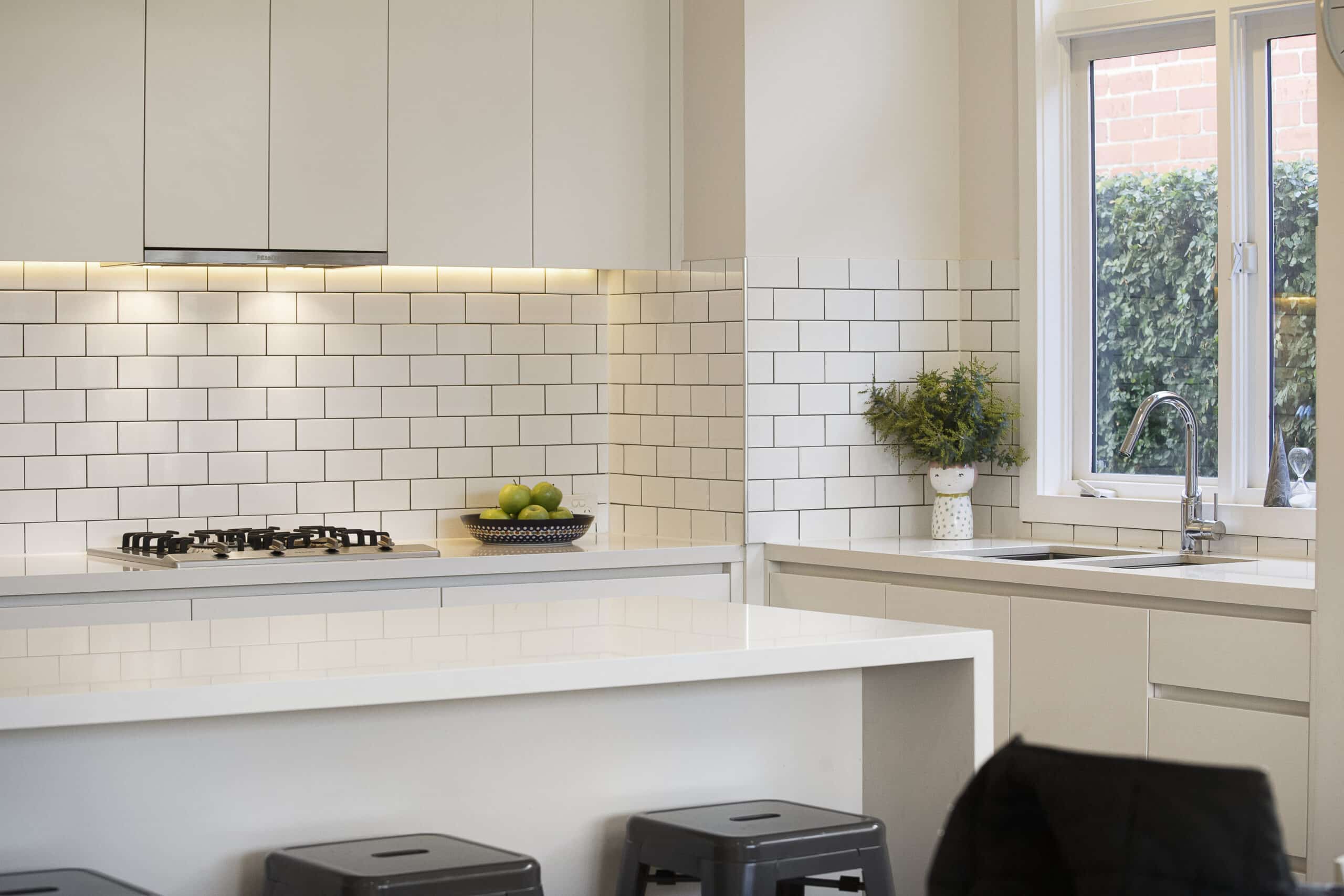 Refreshing your kitchen with a kitchen island multi-purpose kitchen